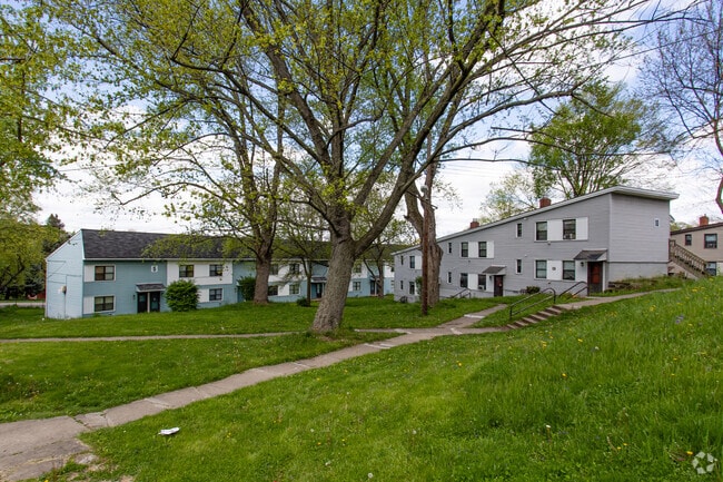 Mon View Heights - 1 Midway Dr West Mifflin PA 15122 | Apartment Finder