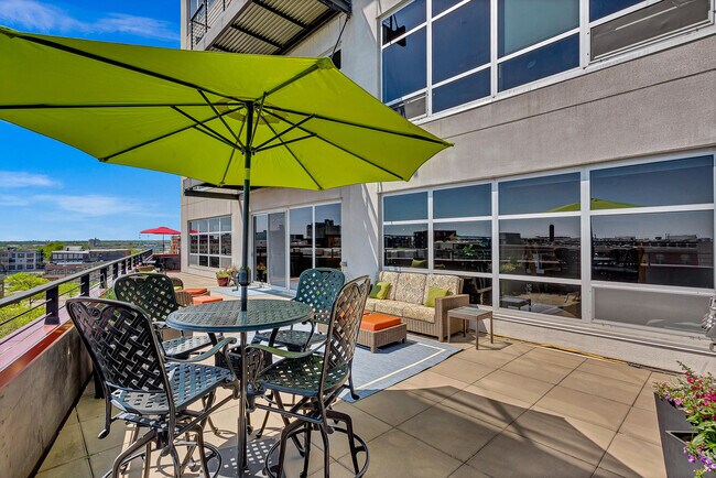 106 W Seeboth St - 106 W Seeboth St Milwaukee WI 53204 | Apartment Finder 106 W Seeboth St - 106 W Seeboth St Milwaukee WI 53204 | Apartment Finder