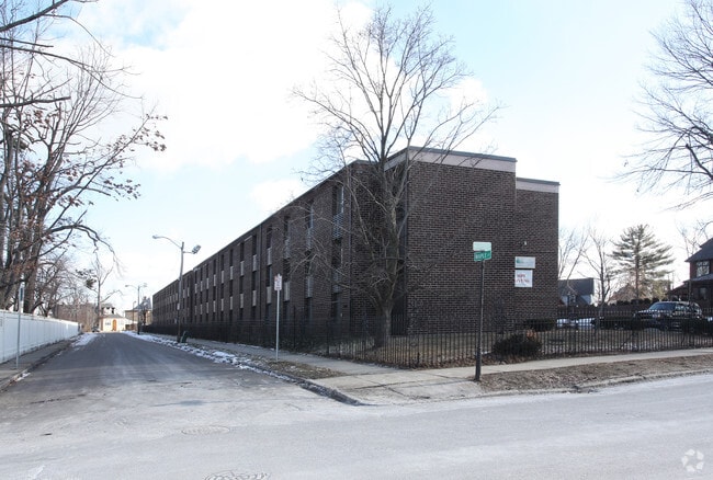 The Maples Apartments - 289-305 Maple St Springfield MA 01105 ...