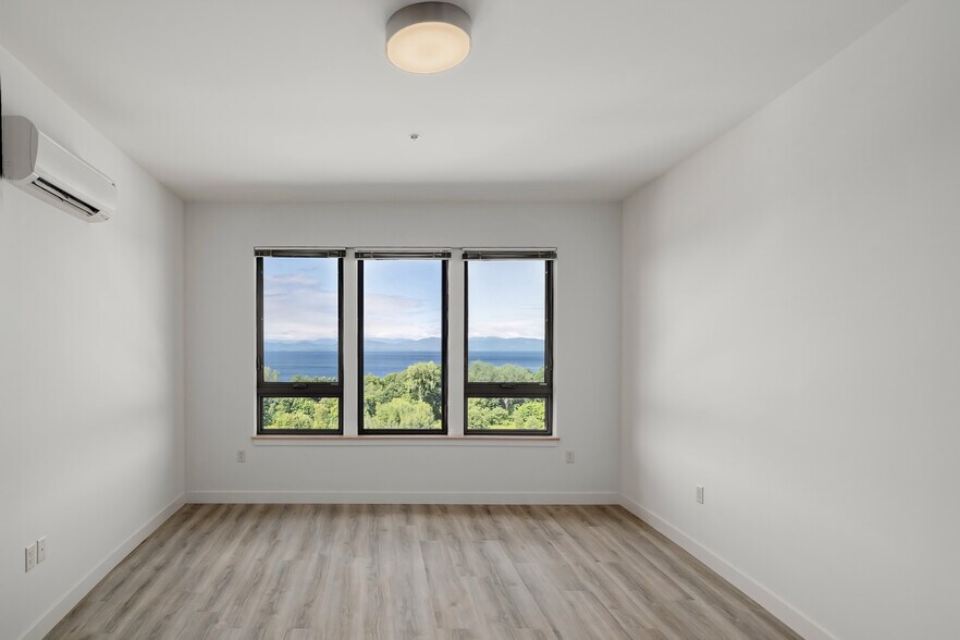 375 North Avenue -Sunset House - 70 Cambrian Way Burlington VT 05401 ...