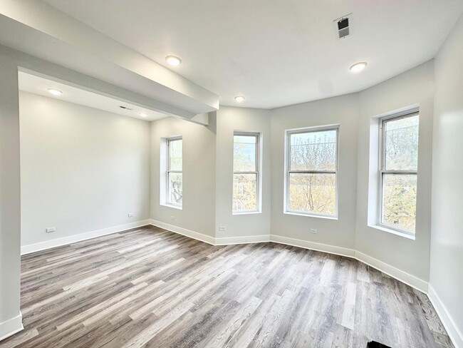 2224 S Sacramento Ave - 2224 S Sacramento Ave Chicago IL 60623 ...
