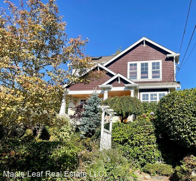 5 br, 2.5 bath House - 4318 SW Willow St - 4318 SW Willow St Seattle WA ...