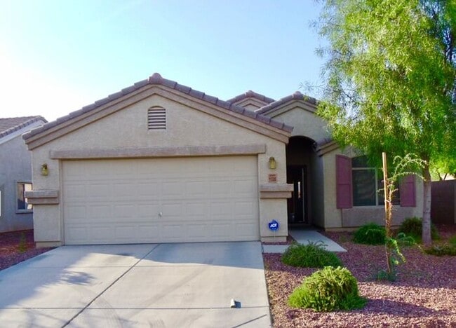 New Flooring! Single level 3 bed in Camelback Ranch! - 11320 W ...