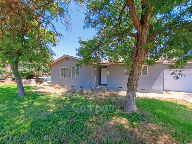 1178 N Valentine Ave - 1178 N Valentine Ave Fresno CA 93722 | Apartment ...