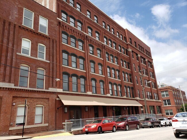 Riverbend Lofts - 200 Main Street, #503, K... - 200 Main St Kansas City ...