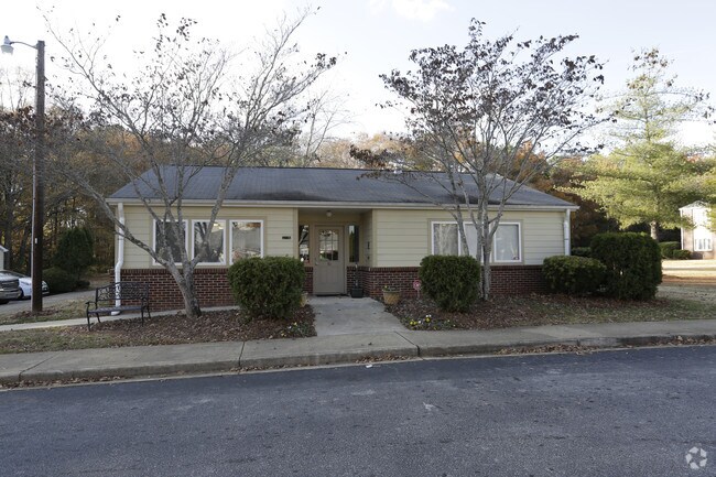 Woodside Apartments - 315 Parkview Rd Iva SC 29655 | Apartment Finder