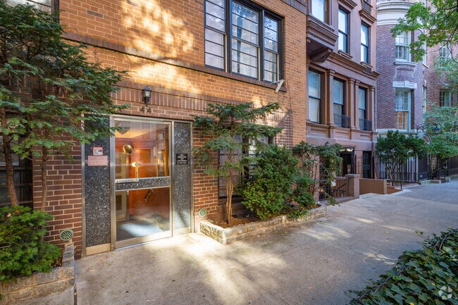 44 E 63rd St - 44 E 63rd St New York NY 10065 | Apartment Finder