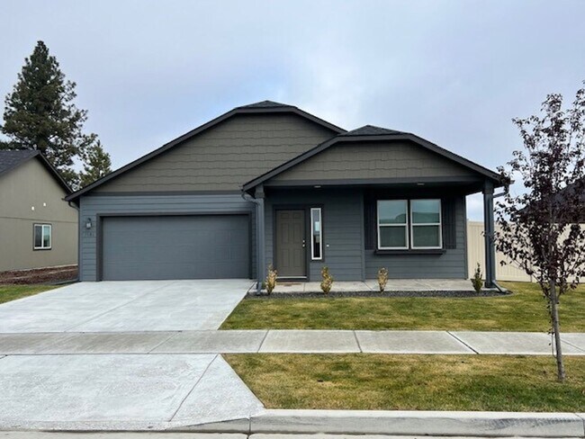 First Month's Rent Free! - 7906 W 55th Ave Spokane WA 99224 | Apartment ...