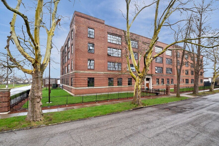 Hyacinth Lofts Apts. LLC - 3030 E 63rd St Cleveland OH 44127 ...