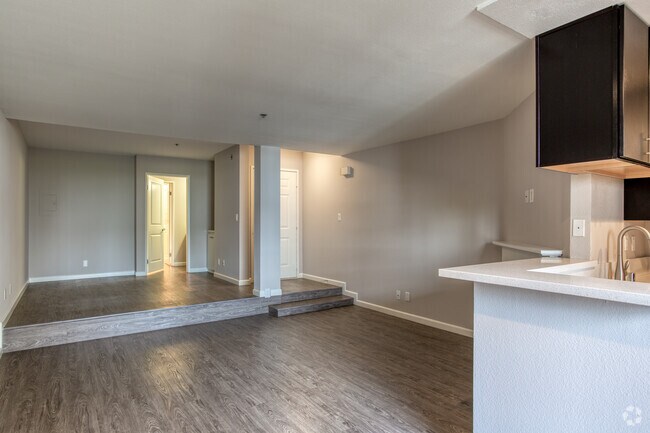Sutton Place Apartments - 1616 N Fuller Ave Los Angeles CA 90046 ...