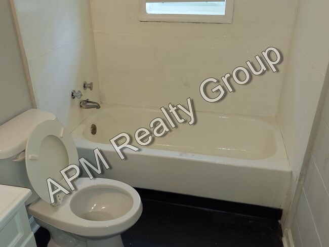 Two bedroom apartment off Harden Street - First Month 50% off - 3048 ...