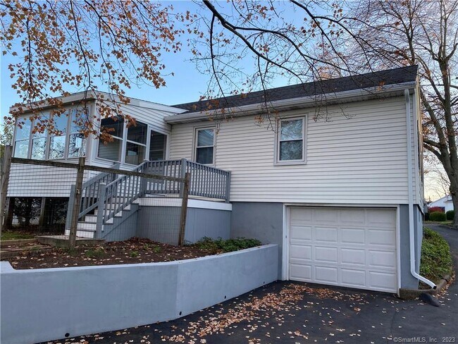 15 S Broad Terrace - 15 S Broad Terrace Meriden CT 06450 | Apartment Finder