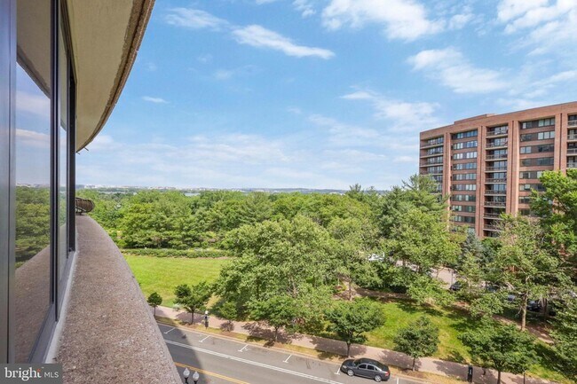 1300 Crystal Dr - 1300 Crystal Dr Arlington VA 22202 | Apartment Finder